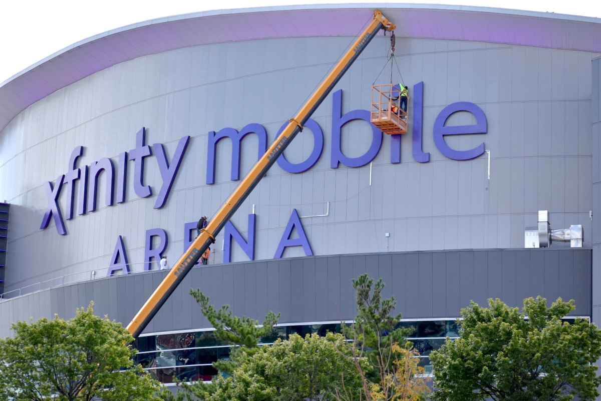 Newly named Xfinity Mobile Arena awaits hockey, basketball games